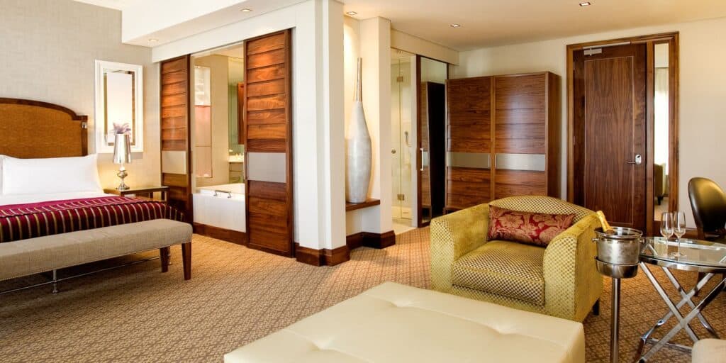 Stylish Accommodation At Pivot Hotel Montecasino